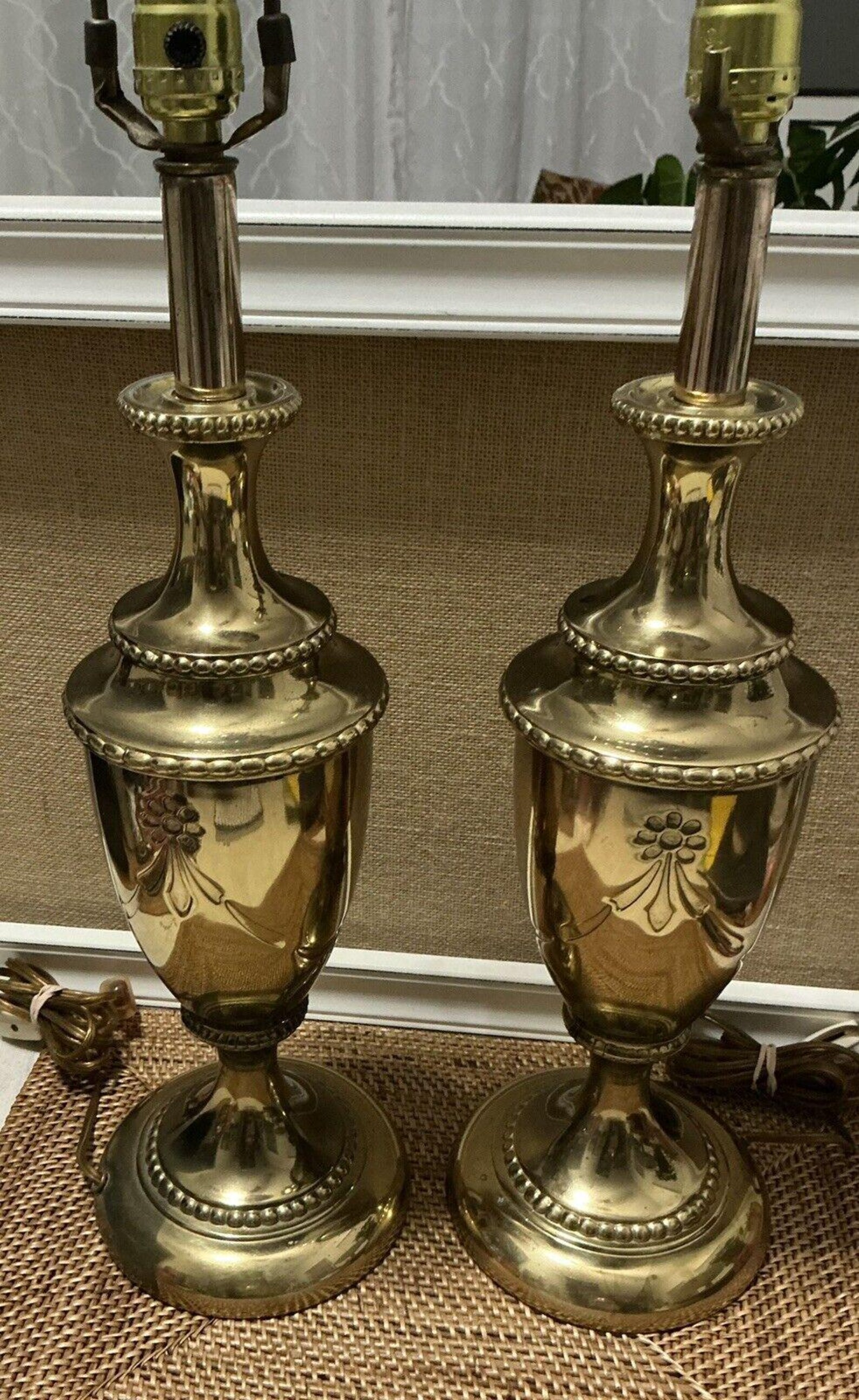 VINTAGE LEVITON Solid Antique Brass Table Lamps A Pair Beautiful READ ...