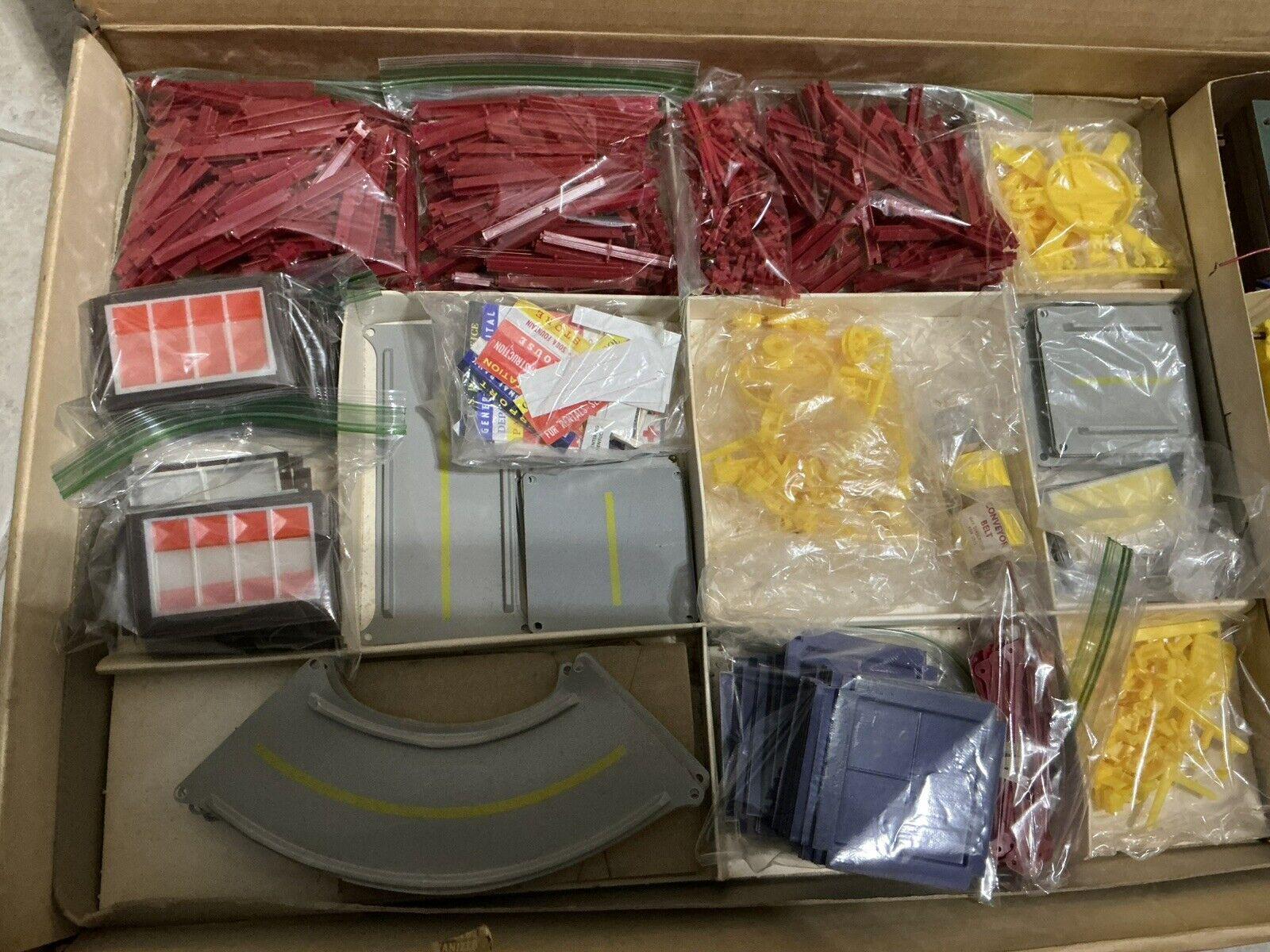 Kenner's Motorized Girder Panel Bridge Turnpike Building Set 1960 No. 9 ...