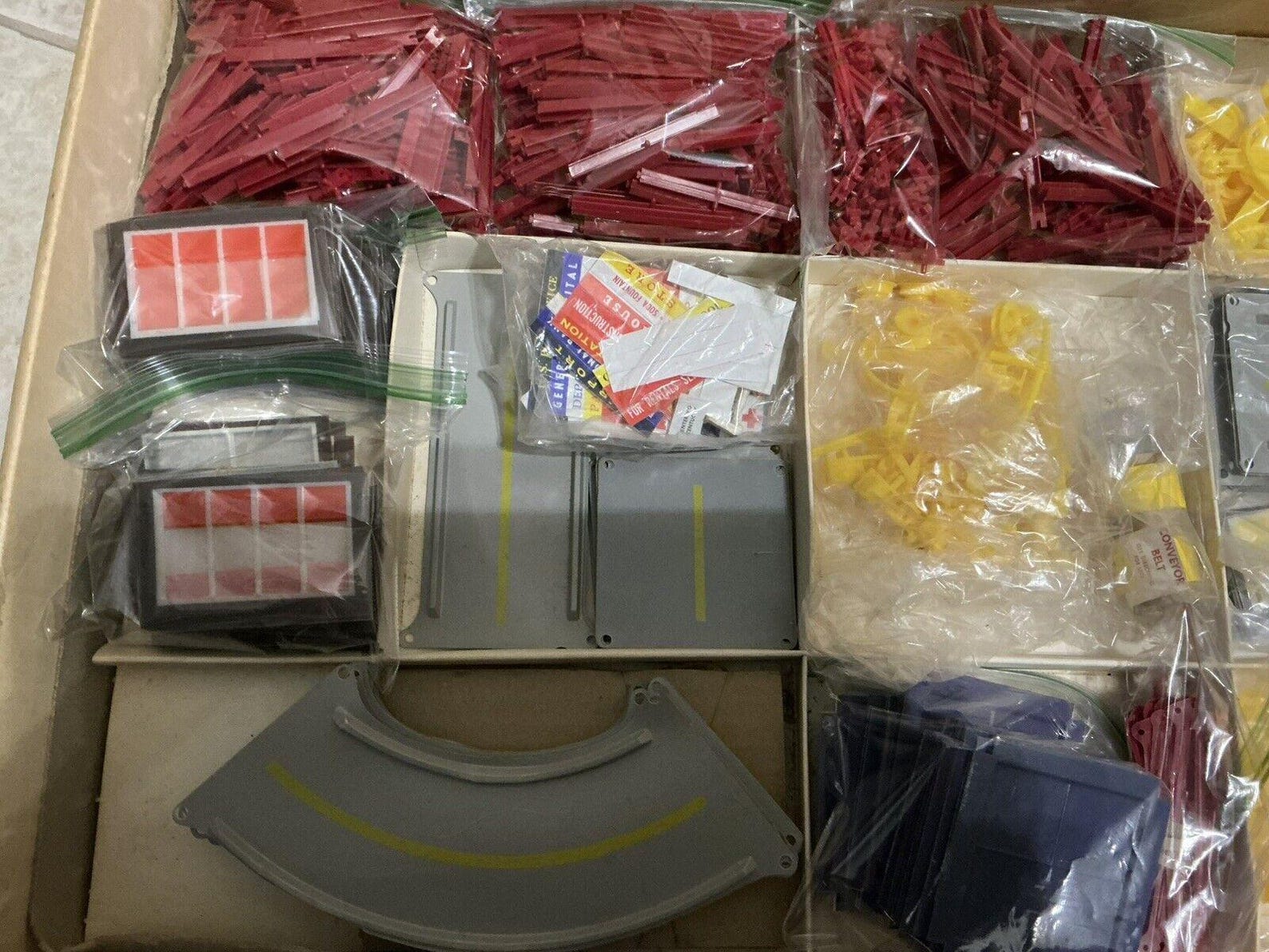 Kenner's Motorized Girder Panel Bridge Turnpike Building Set 1960 No. 9 ...