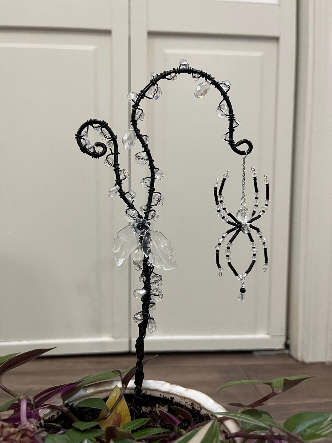 Twisted Wire and Beaded Spider Plant Stake Sun Catcher - Etsy