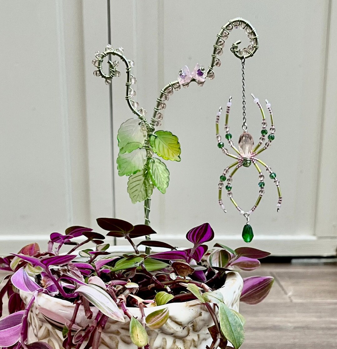 Wire and Beaded Spider Plant Stake Sun Catcher - Etsy