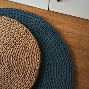 Chunky and Fluffy Crochet Round Rug, Handwoven Carpet With a Minimalist ...