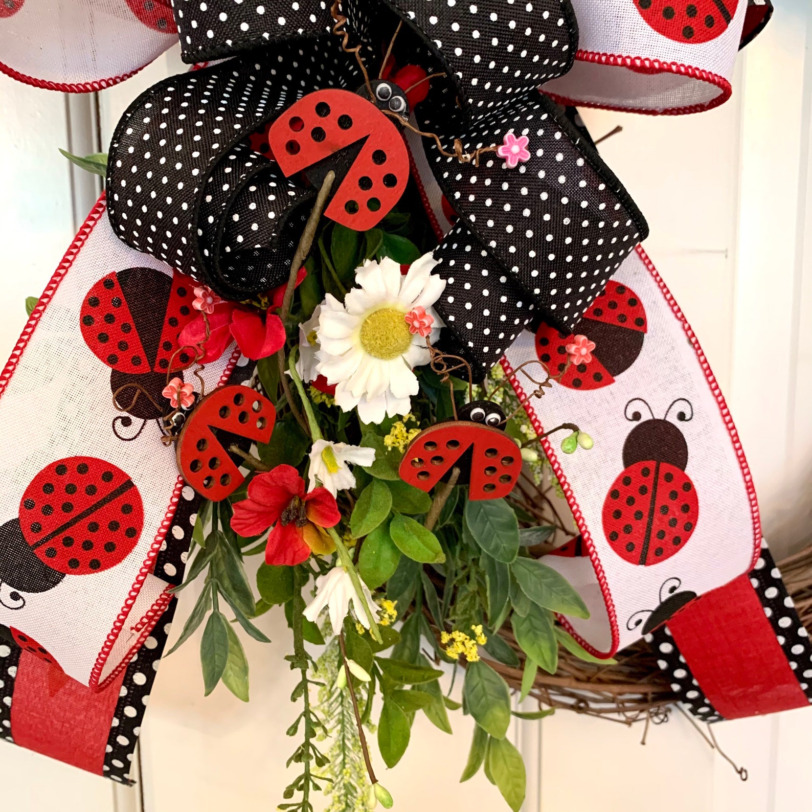 Everyday Ladybug Farmhouse Wreath Rustic Summer Porch Decor - Etsy