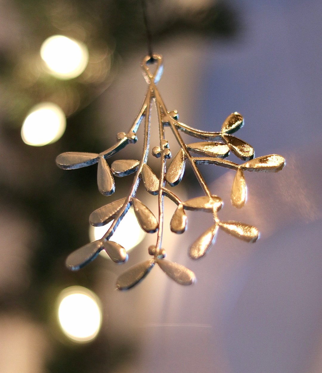 Christmas Tree Pendant, Minimalist, Mistletoe, Mistletoe Metal - Etsy