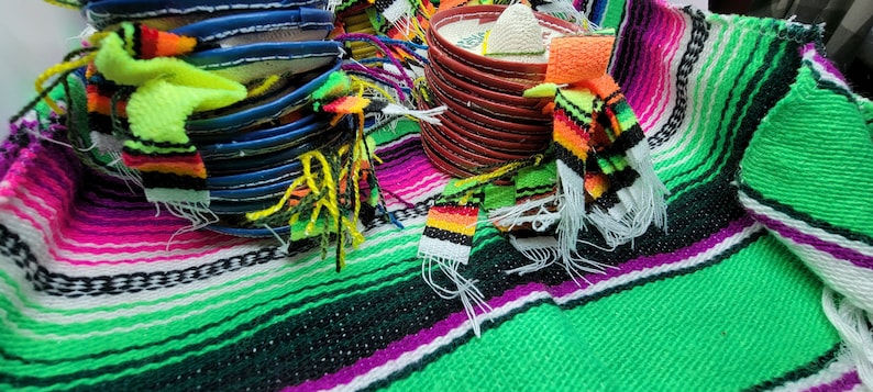 Mini Sombrero Lot With Sarape Blanket: Mexican Fiesta Decor (2-3 Inch ...
