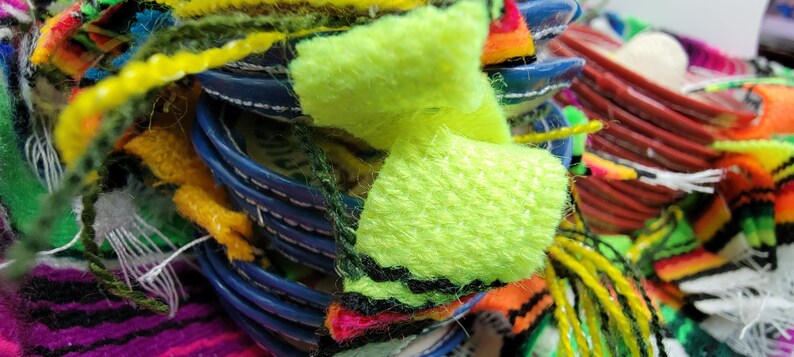 Mini Sombrero Lot With Sarape Blanket: Mexican Fiesta Decor (2-3 Inch ...