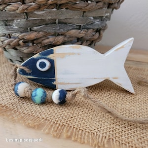 Hanging Wood Fish. Beach, Seaside Decor. Eco-responsible Artisanal ...