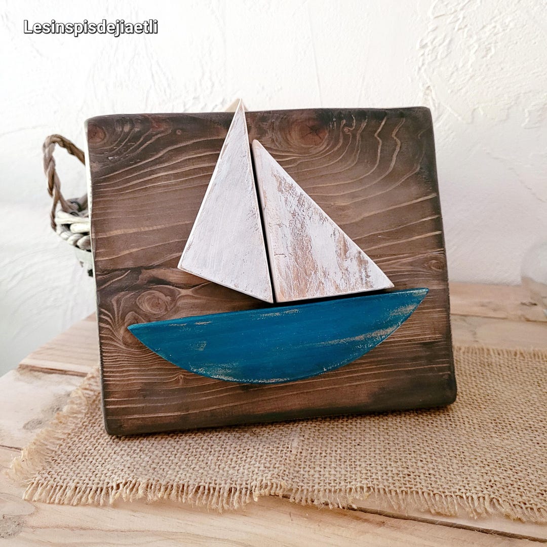 Small Boat Painting in Reclaimed Wood, Seaside Wall Decoration, Zero ...