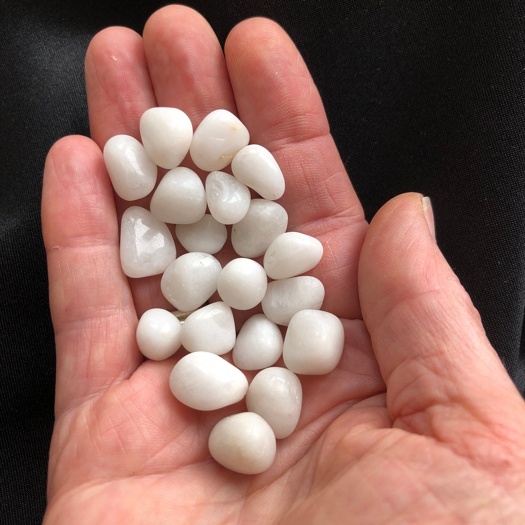 20 Snow Quartz Tumbled Stones, White Quartzite Healing Crystals ...