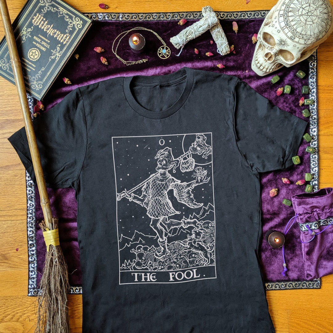 The Fool Tarot Card Shirt Court Jester Halloween Shirt Men Gothic Shirt ...