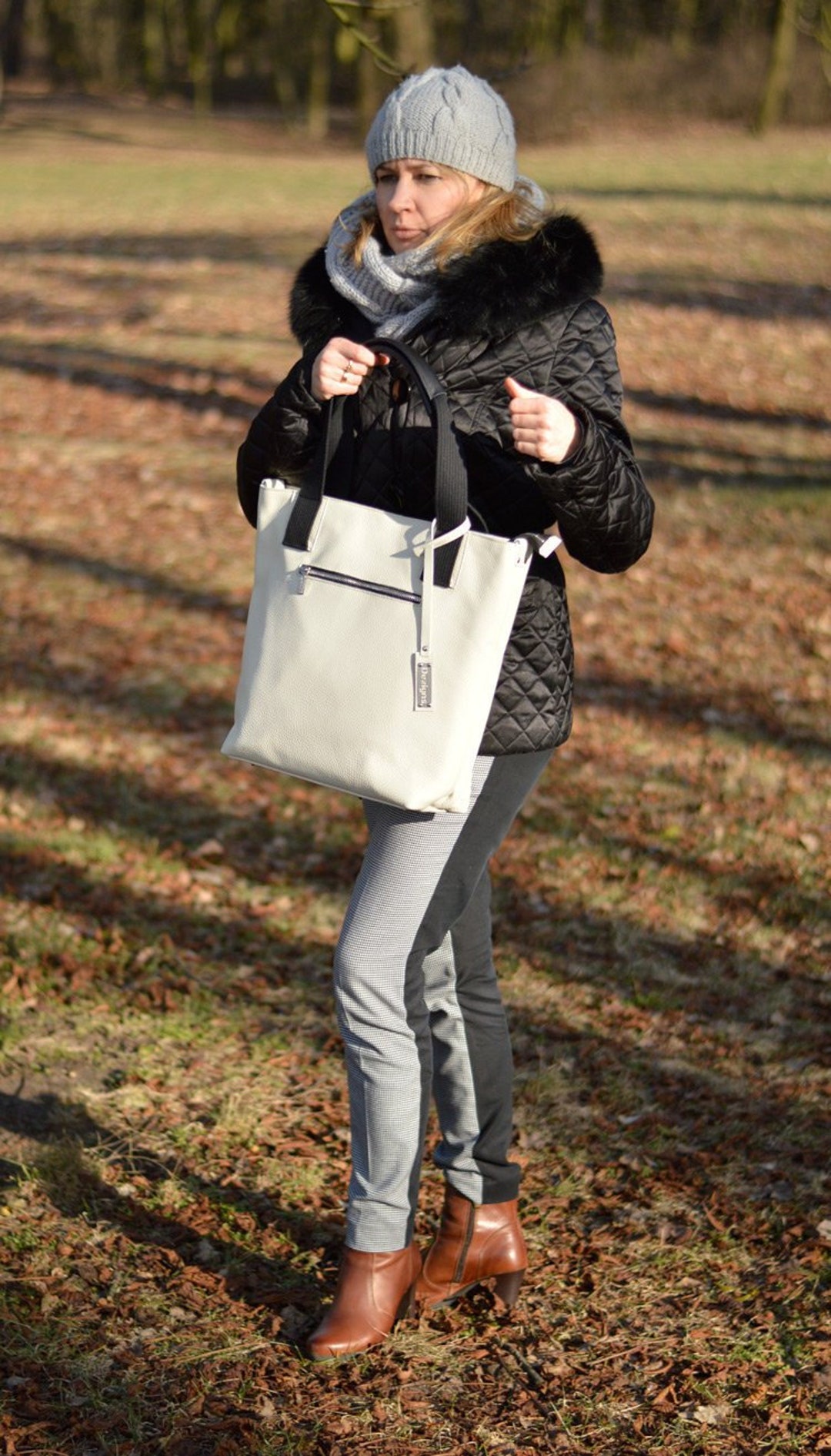 Off White SORA Huge Sale 30% OFF Large Capacious and Elegant With a ...