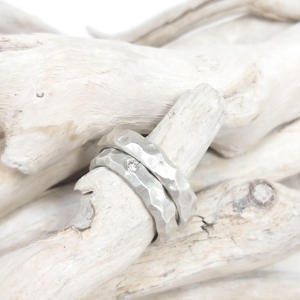 Brilliant Engagement Ring STRUKTUR 2 - Etsy