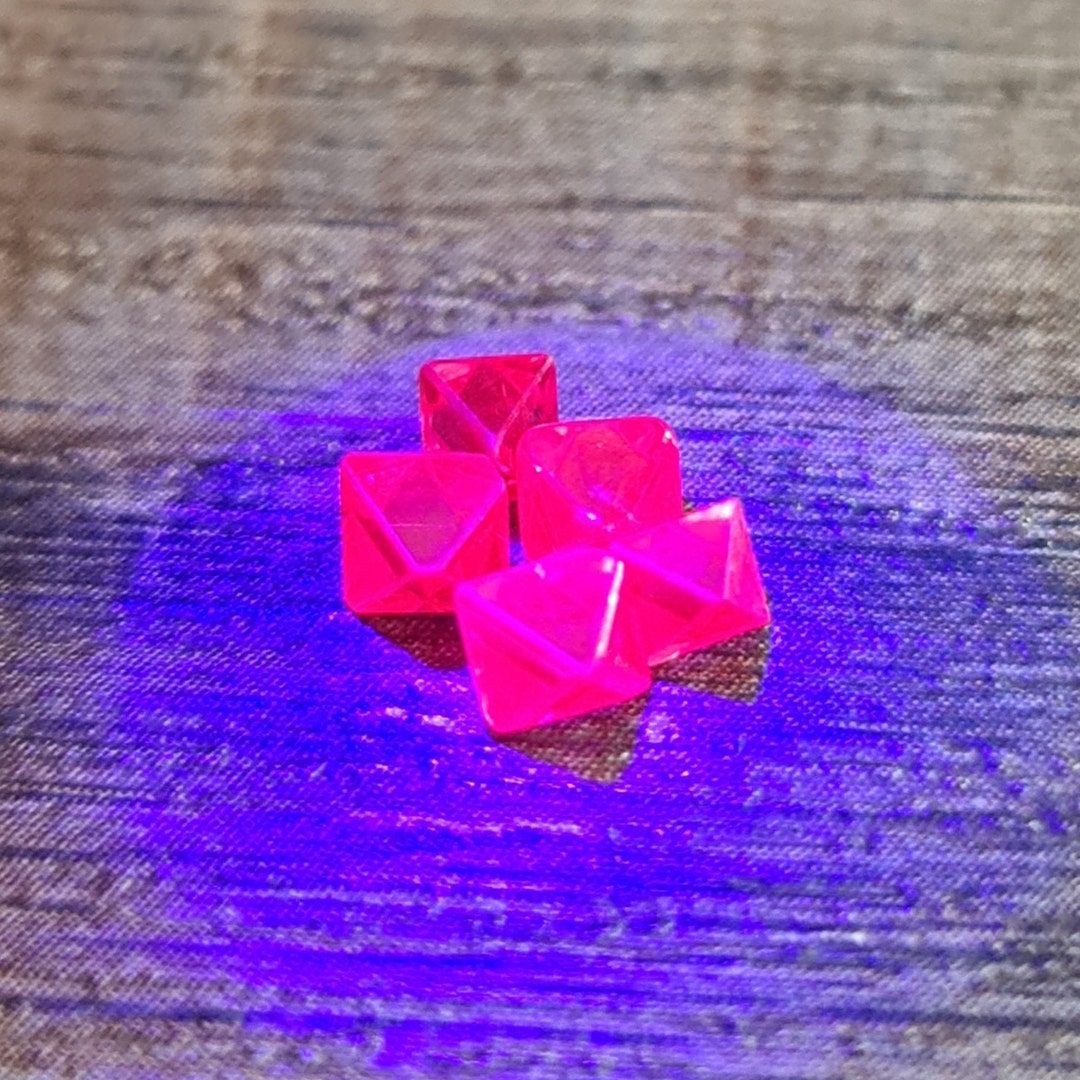 Burmese Red Spinel Crystal: Octahedral Gemstone, 1.25ct (5pcs) - Etsy