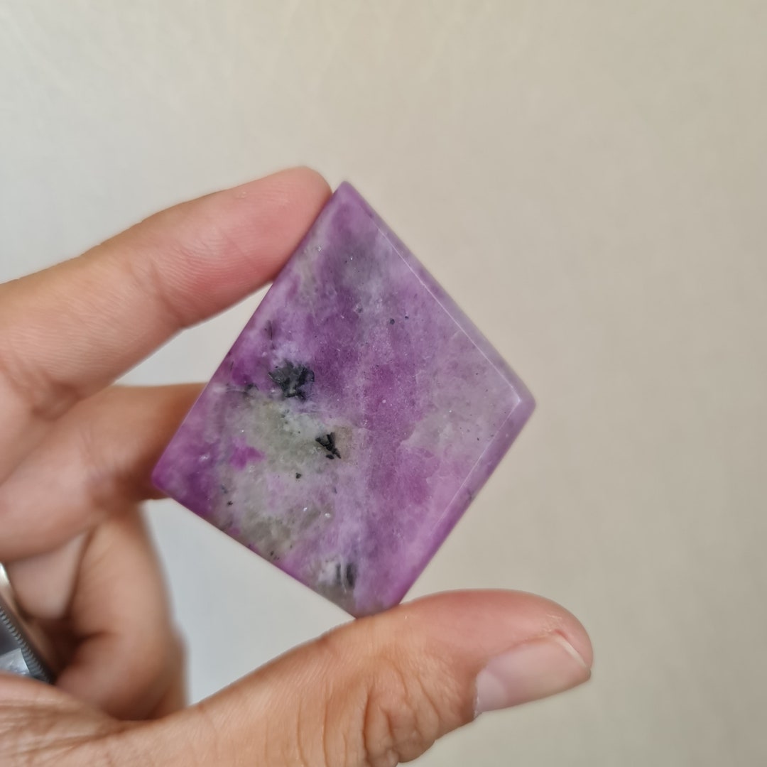 RARE! Hackmanite, Natural Intense Color Change. From Light Purple ...