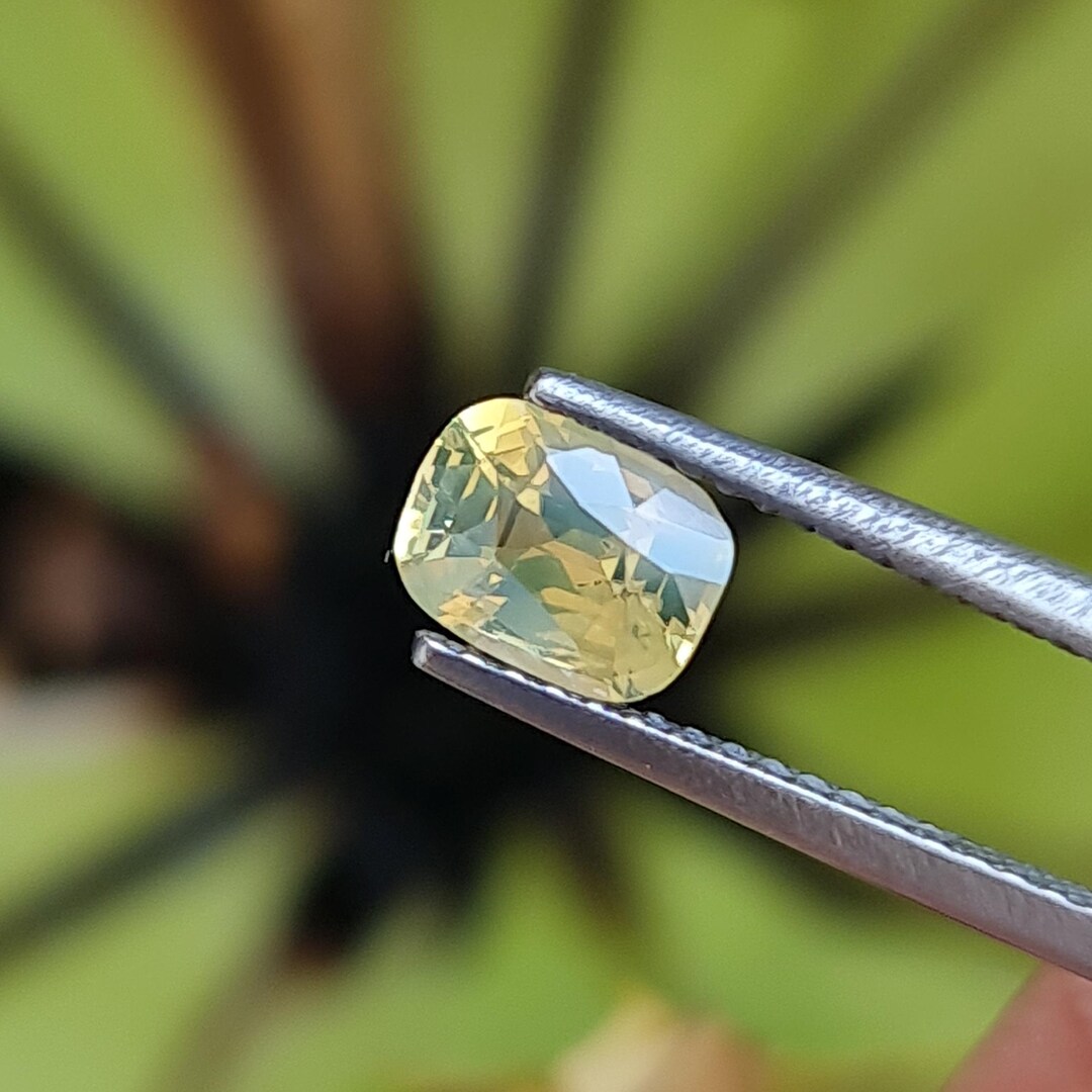 Milky Lime Chrysoberyl, 0.87ct. Rare Color Gemstone. No Treatment ...
