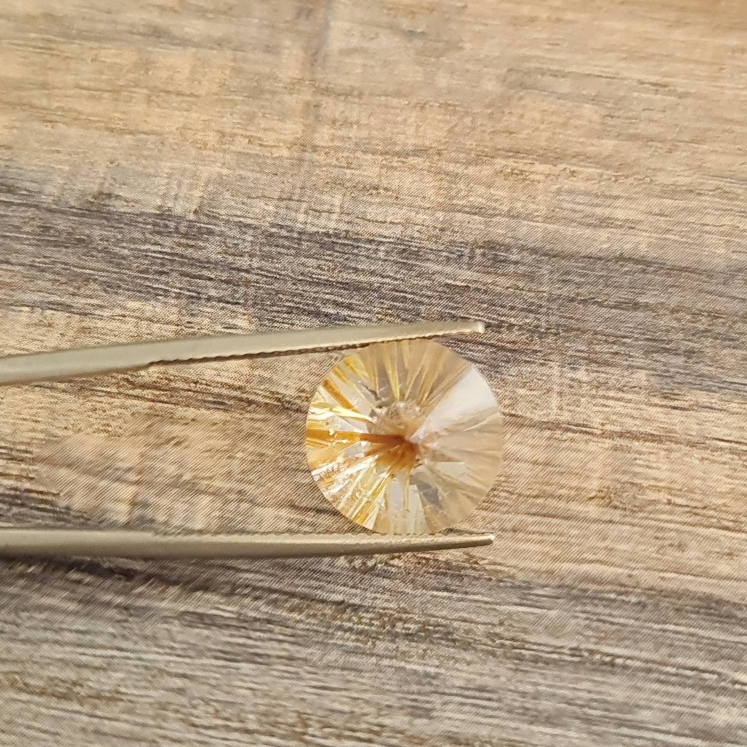 Faceted Golden Quartz. Optical Illusion. 2.31ct Natural Fine - Etsy UK