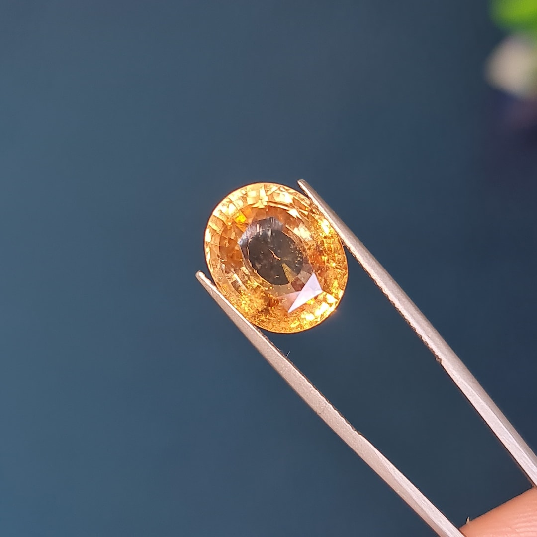 Natural Golden Hessonite Garnet, Oval Shape. Yellow Orange 9.62ct. Rare ...