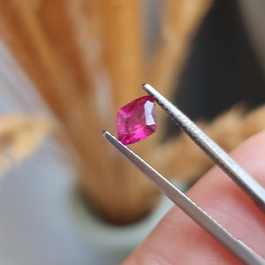 Natural Ruby 0.70ct, Vivid Pink Red, Diamond Shape. Excellent Color Cdn ...