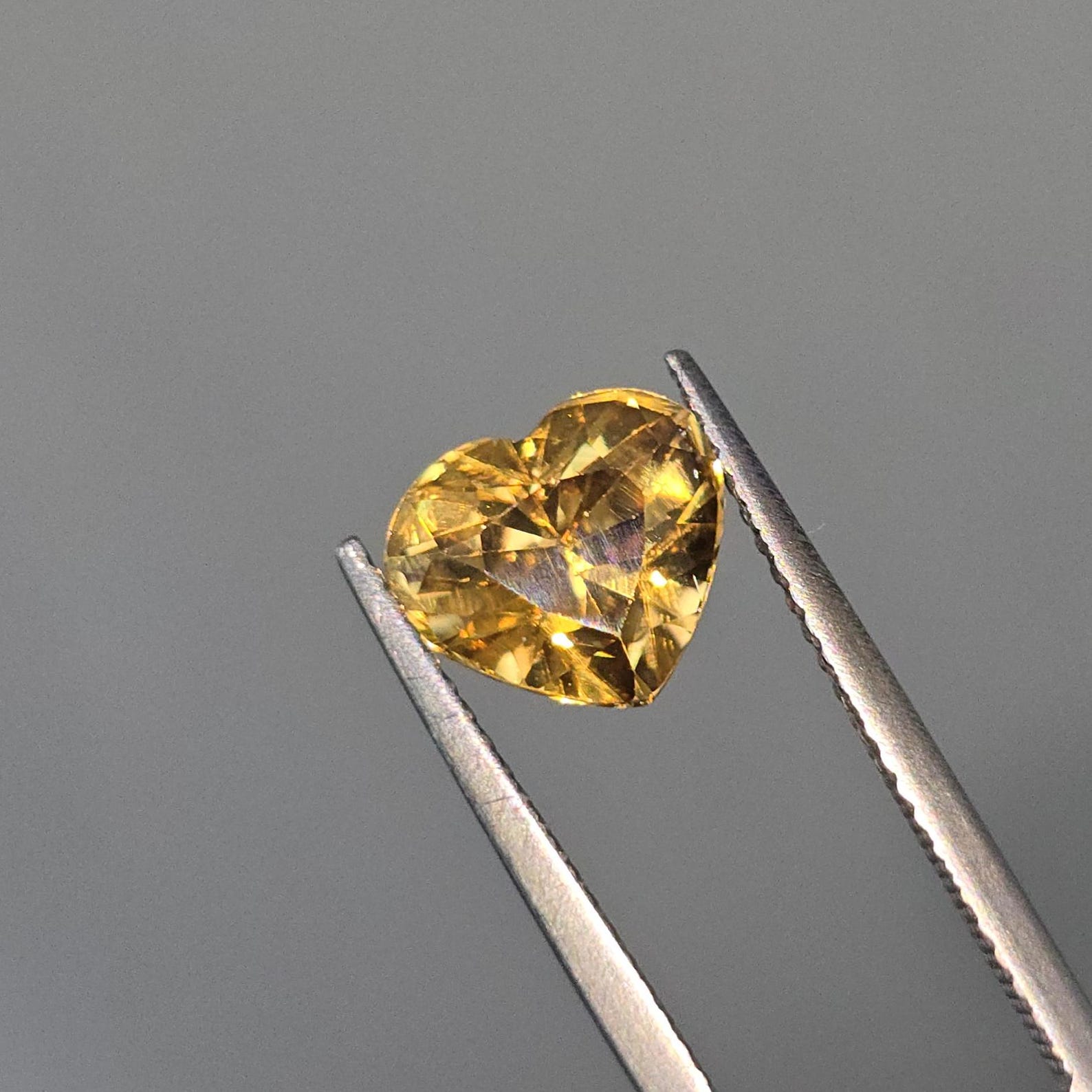 Circón natural, color amarillo intenso, 3,48 ct, sin tratamiento, forma ...