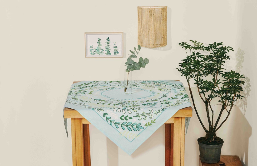 Table Topper With Tropical Print in Shades of Green Color. Size 40 Inch ...