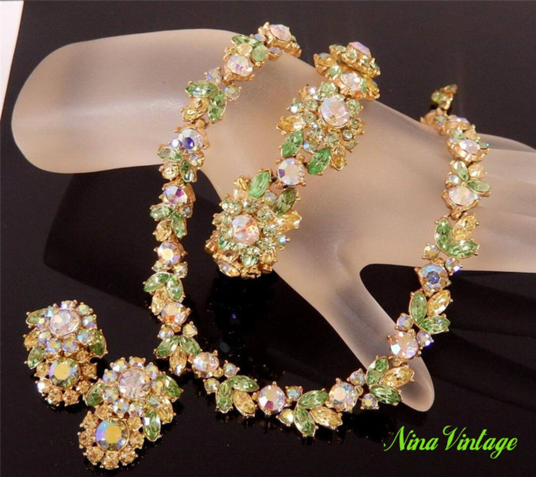 VTG PARURE trifari - Etsy