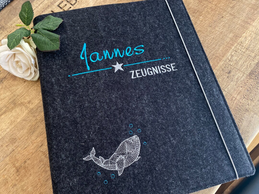Zeugnismappe incl. Namen und Wal - aus Wollfilz, Ordner für Zeugnisse ...