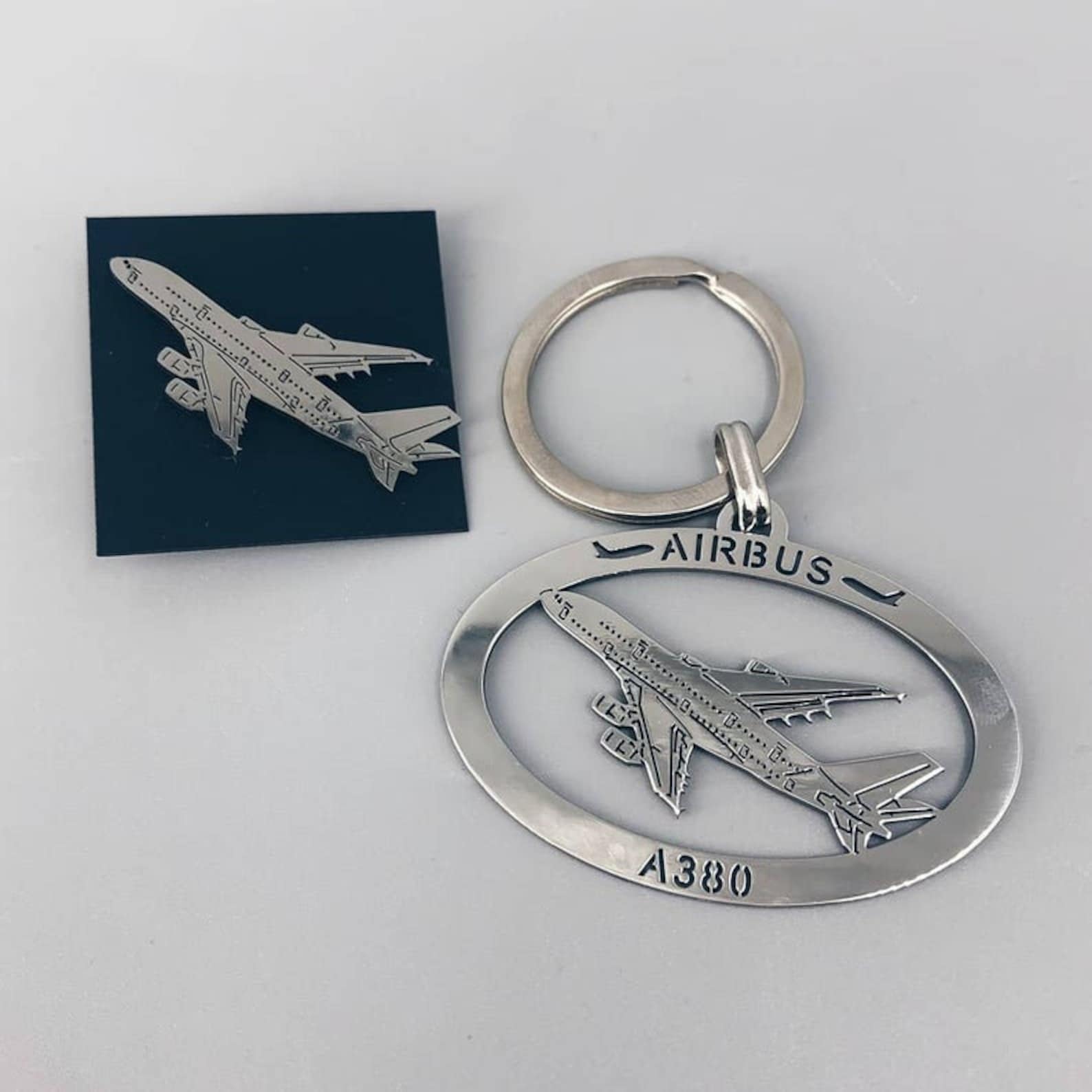 Metal Keychain With Airplanes, Airbus 380, Airbus 320, Airbus 321 Neo ...