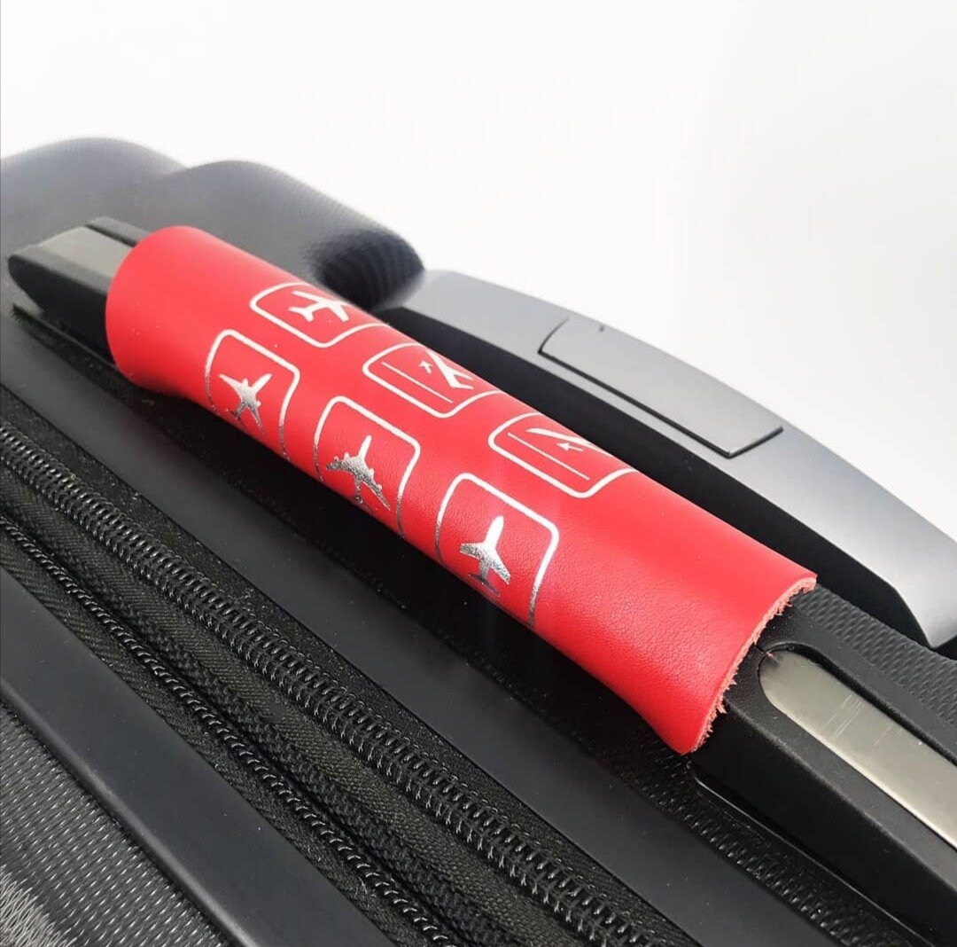 Case on the Handle of a Suitcase for Crew. Gift for Captain. Gift Fot ...