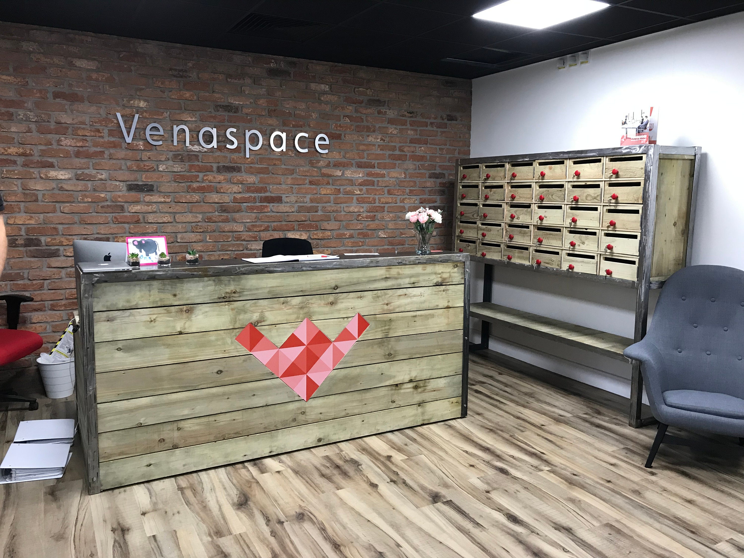 Reception Counter, Counter With Drawers, Counter for Restaurant ...