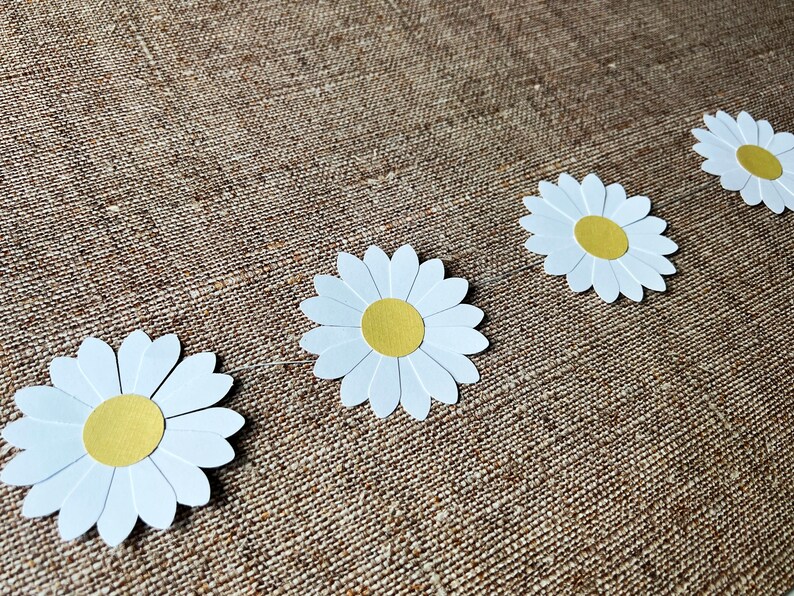 3 Daisy Cardstock Cutouts daisy Theme Party What Will - Etsy