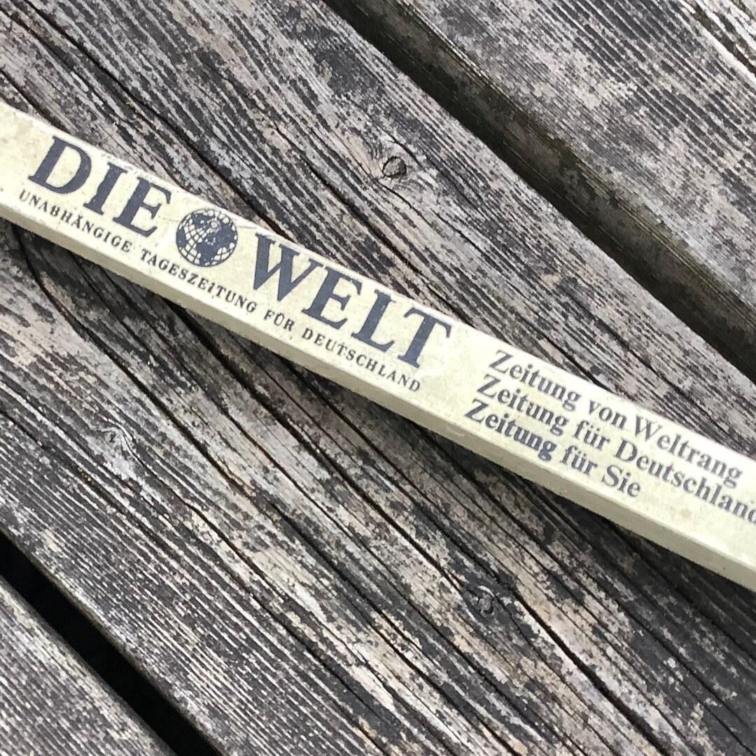 Vintage Decoration Newspaper Stick Newspaper Holder Daily Newspaper Old ...