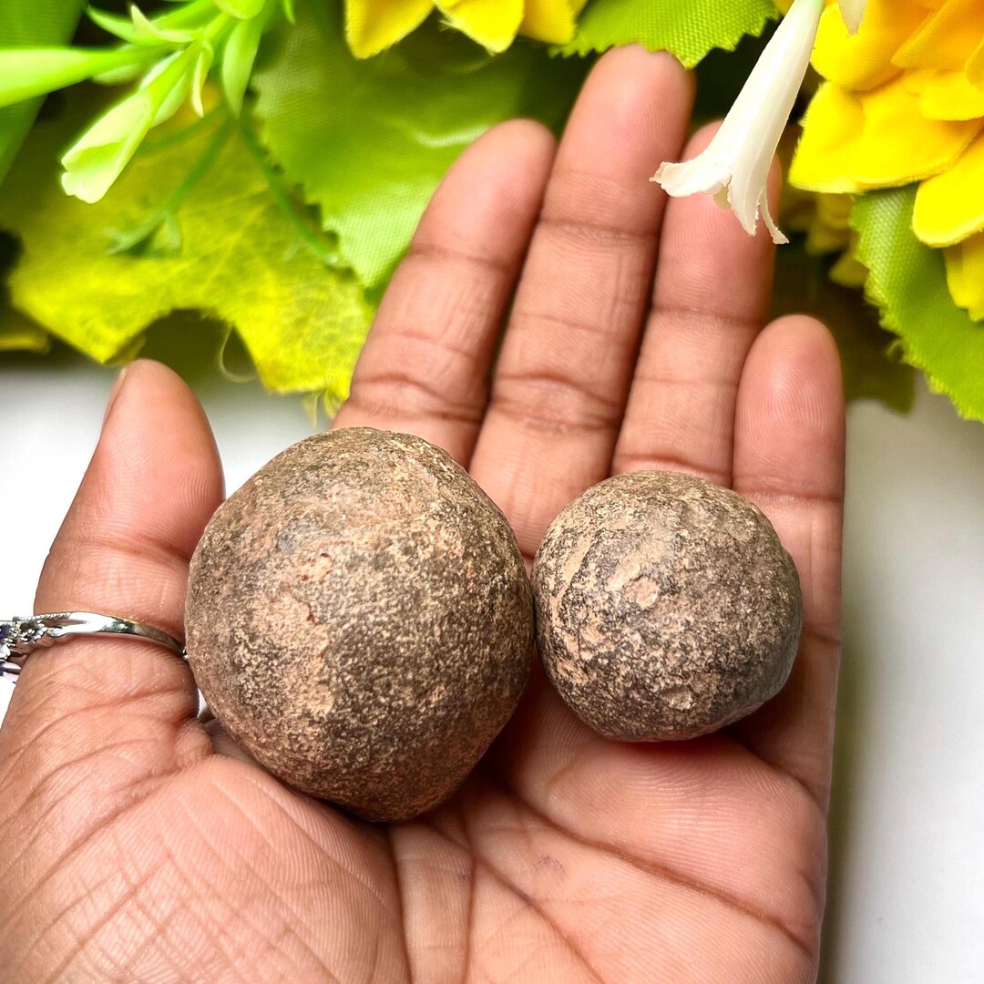 MOQUI MARBLE Stone 'male/female' Pair Shaman Stone 89 Gram for Balance ...