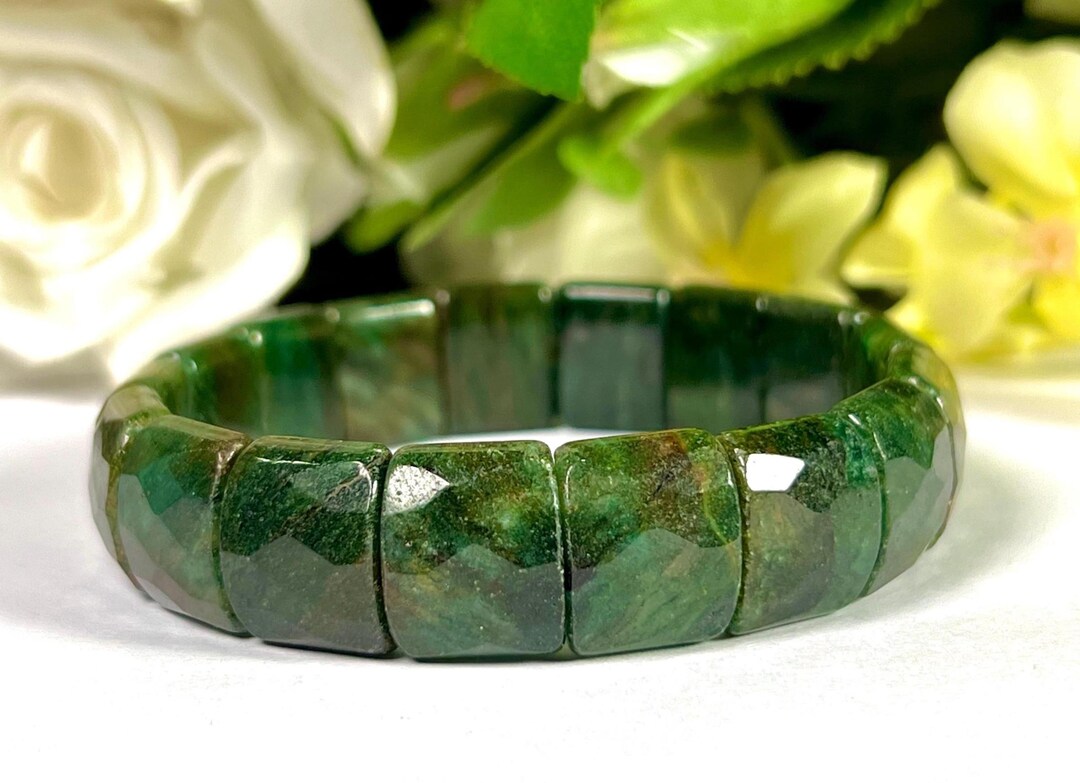 Euchlorite Kmaite Crystal Bracelet: Healing Reiki Chakra Stone, 15MM - Etsy