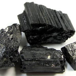Black Tourmaline Rough Stone 1 Piece - 100 Gram for Powerful Protection ...