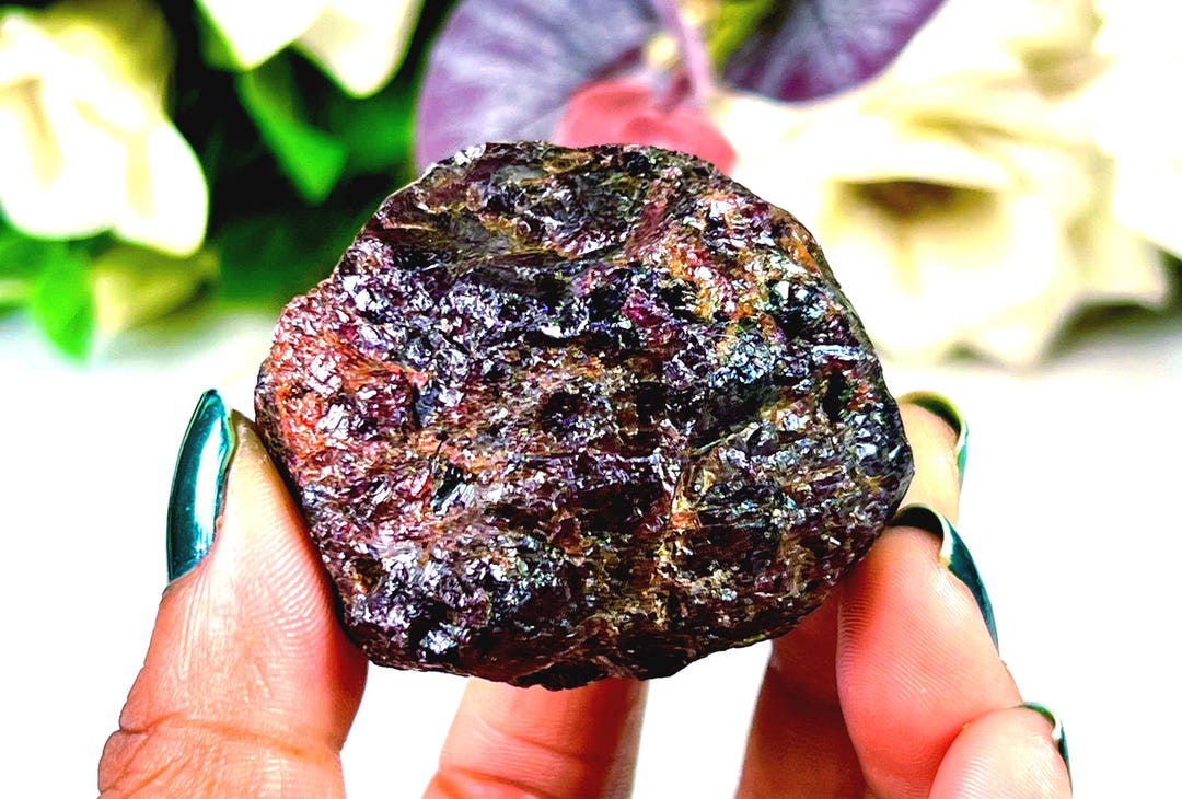 Raw Almandine Garnet Stone Dodecahedron Mineral Specimen 160 GM - Etsy