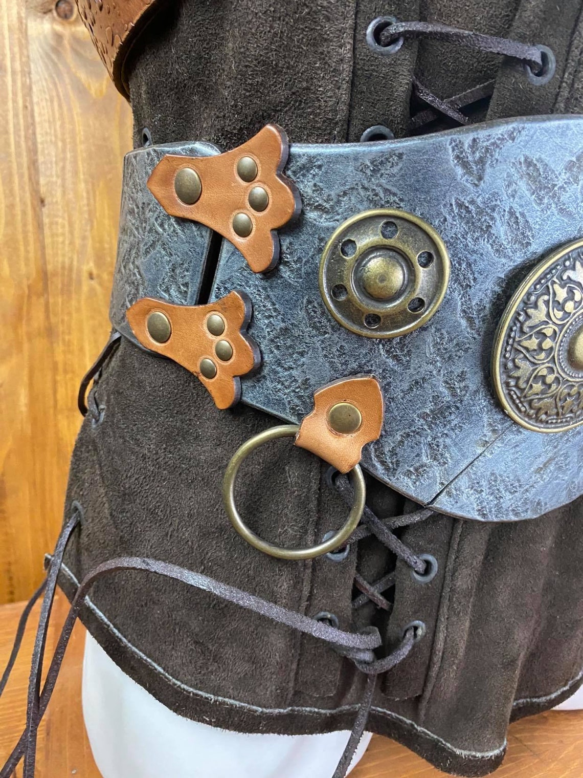 Leather Barbaric Female Armor Perfect for Cosplay and Role - Etsy Australia