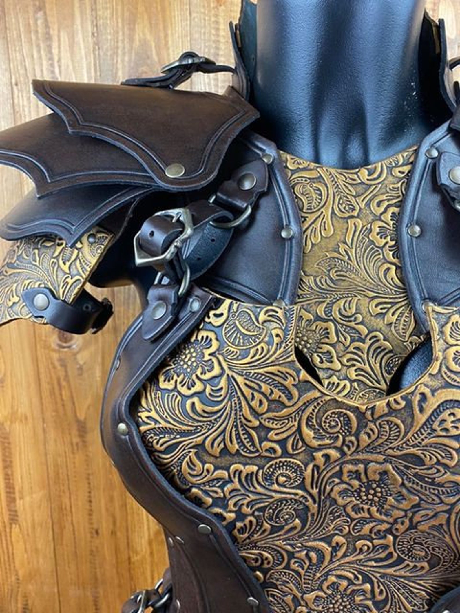 Decorated Leather Armor for Female Warrior Perfect for Role | Etsy