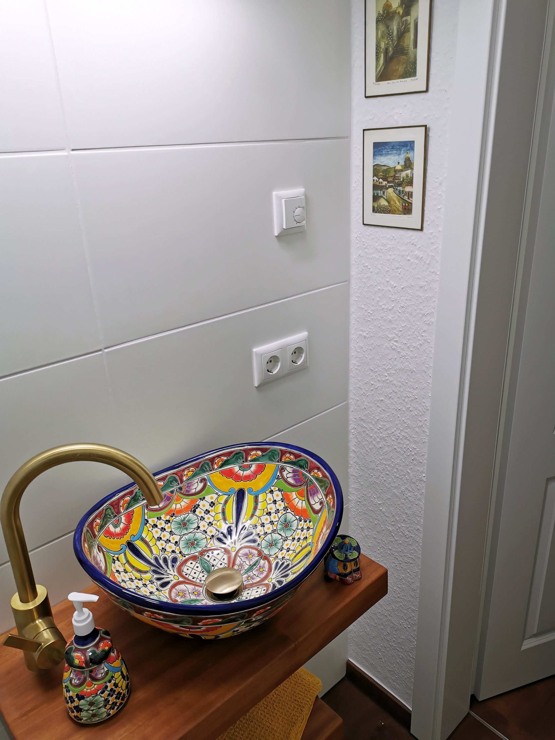 FRIEDA Oval Mexican Ceramic Washbasin, Handpainted Colorful Talavera ...