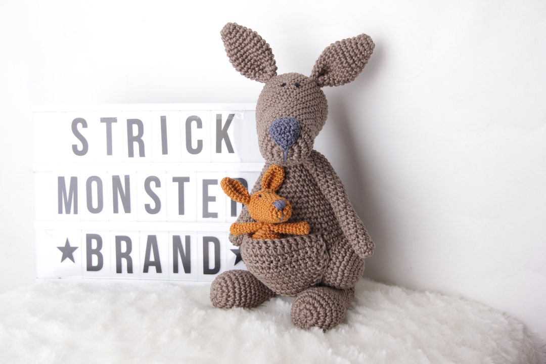 Gehäkeltes Kuscheltier Ruth das Känguru und Baby Rassel - Etsy.de