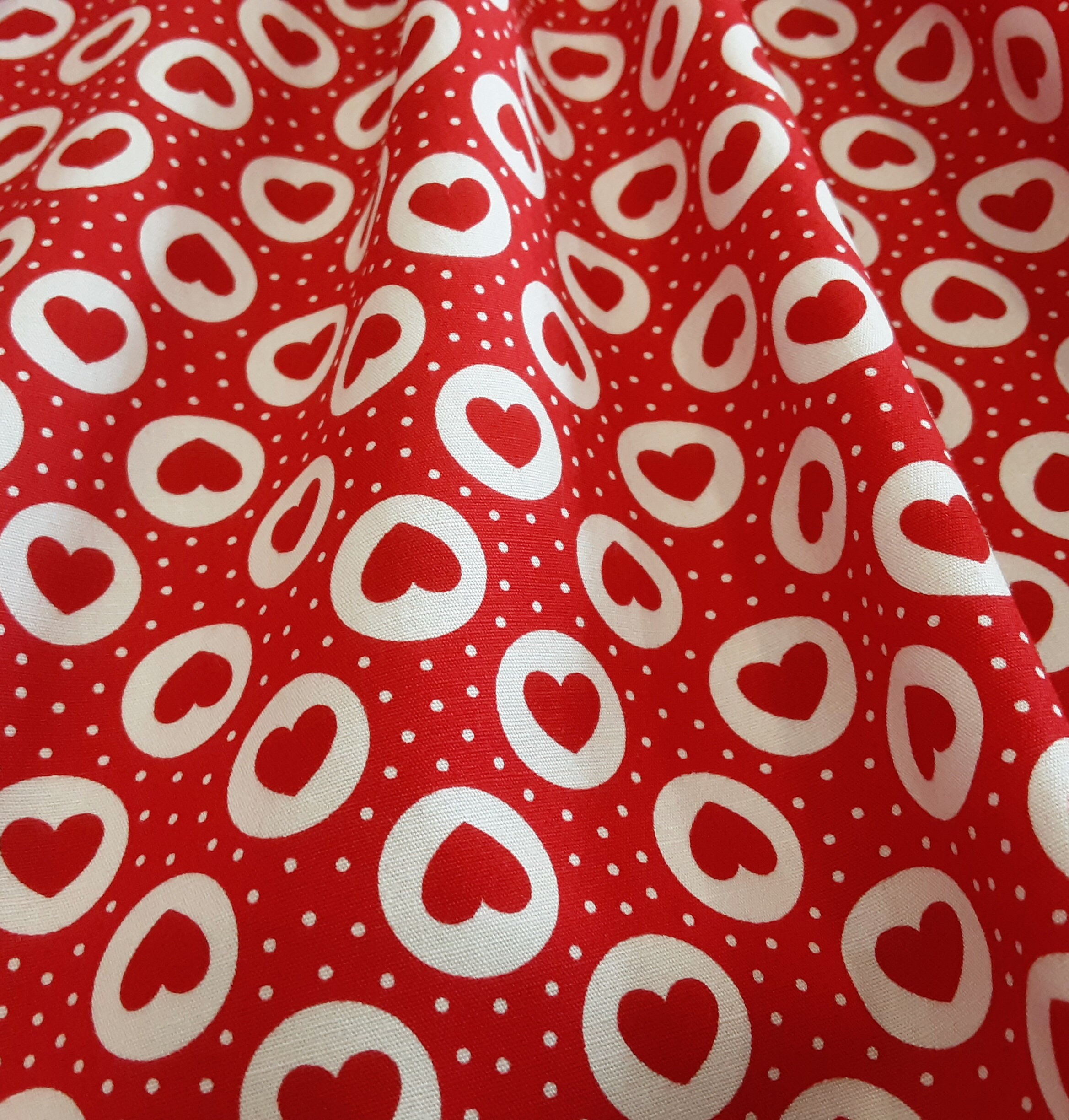 Heart fabric 100% cotton red love hearts cotton fabric | Etsy