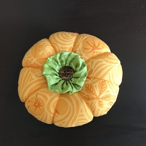 Handmade Pin Cushion, Pumpkin Pin Cushion, Seamstress Gift Pin Cushion ...