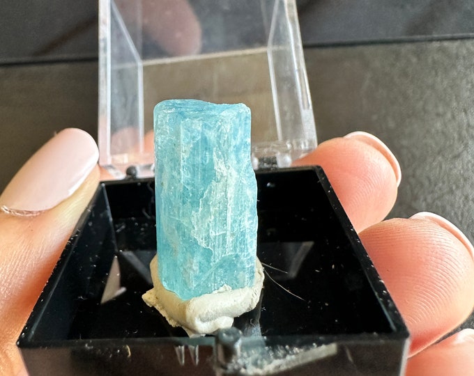 Aquamarine - Thumbnail Crystal - Russia - Etsy