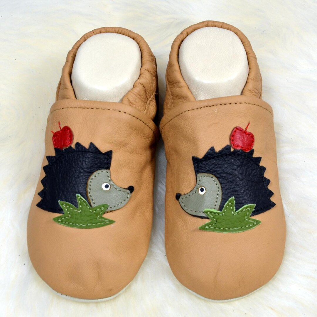Liya's Leather Slippers Crawling Shoes Slippers 504 Hedgehog in Nazi ...