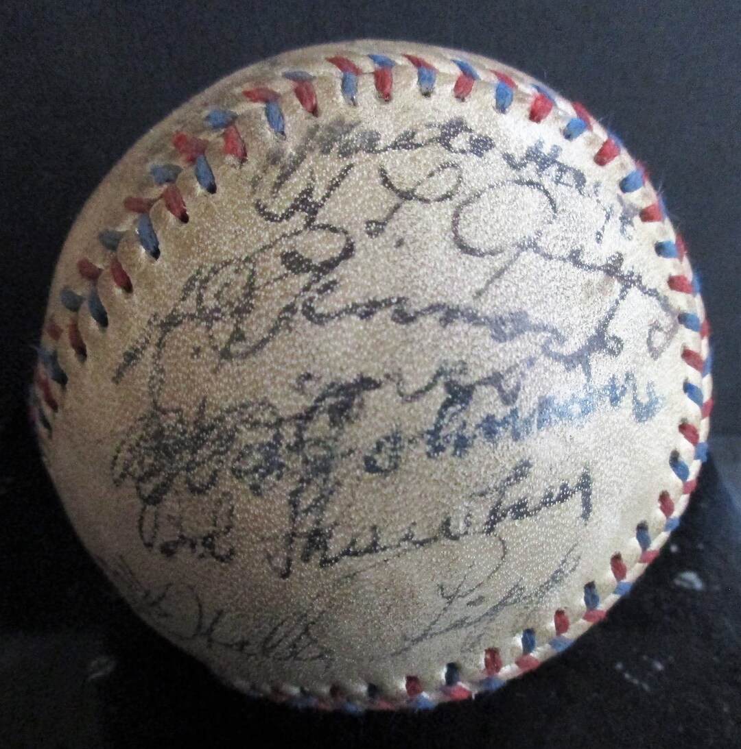 1923 New York Yankees Team Signed Replica Baseball W/ Ruth, Rookie ...