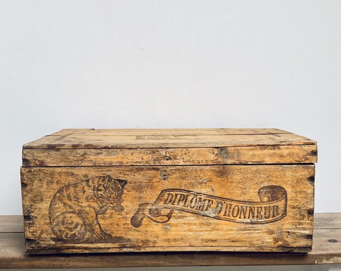 Antique Hoffmans Starch Wooden Cat Advertising Box, Diplome D'honner ...