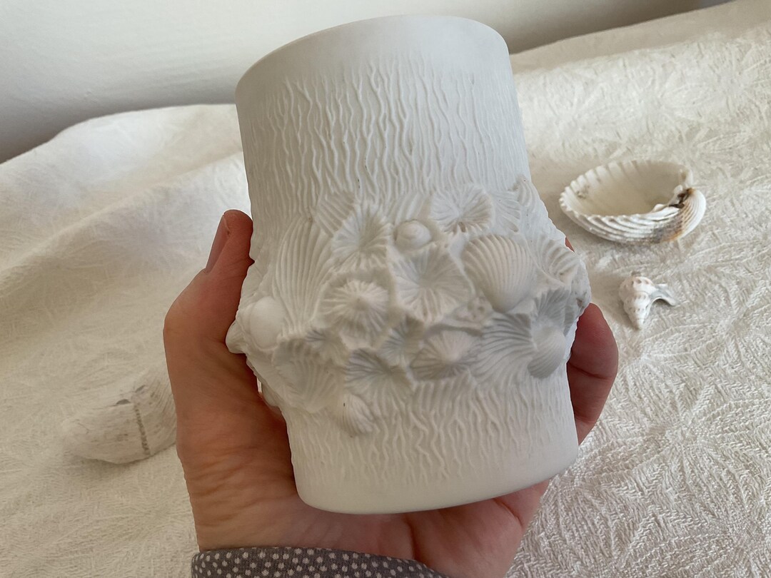 AK Kaiser Biscuit Porcelain Vase, White, With Shells, Approx. 10 Cm ...