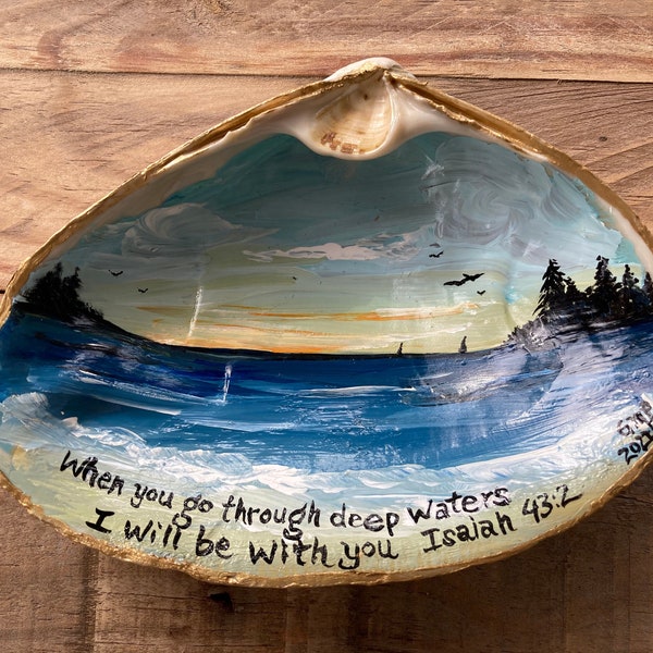 Painted Clam Shells - Etsy