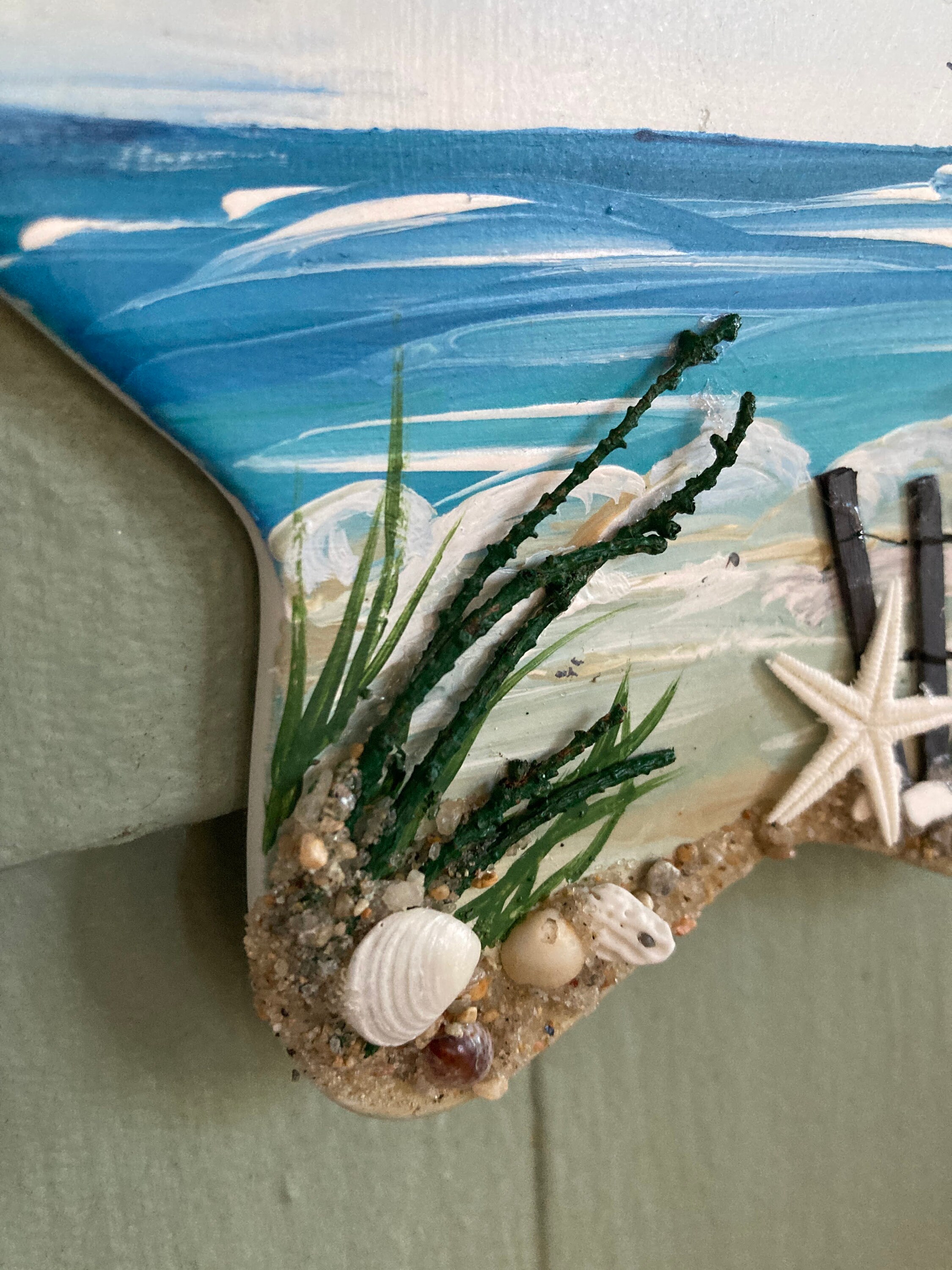 Hand Painted Pebble Art Star Shaped Ceramic Plaque of Beach Scene With ...
