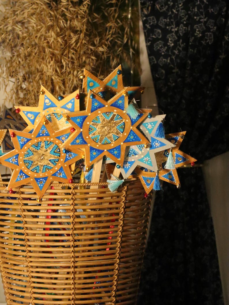 Christmas Star. Ukrainian Traditional Christmas Star. Spinning Star on ...