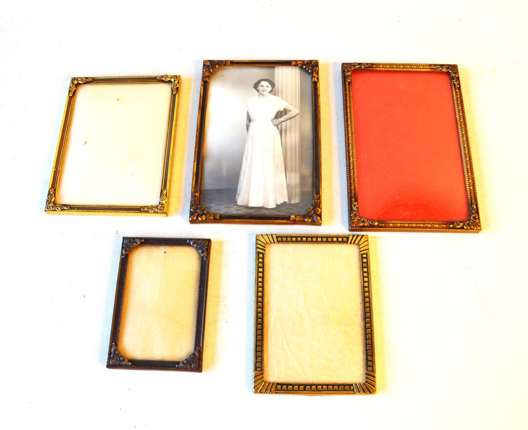 Small Old Hanging Photo Frames in Brass and With Curved Glass photo E ...
